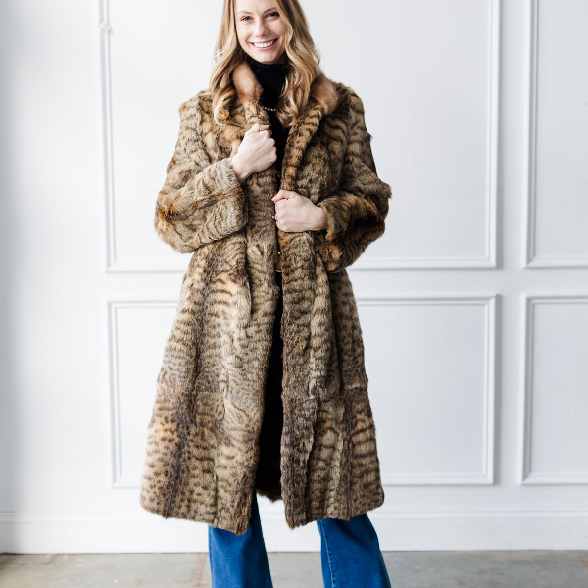 Sz M Genuine Bobcat Coat – Dakota Darling Furs